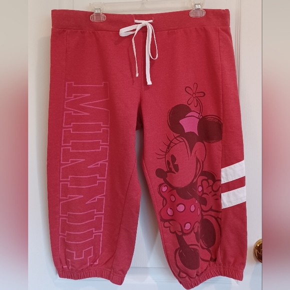 Disney | Pants & Jumpsuits | Minnie Mouse Capri Sweatpants From Disney ...